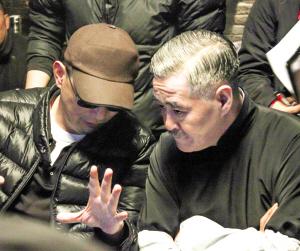 赵本山谈"一代宗师":拍80多遍时我不知自己叫啥了-中新网