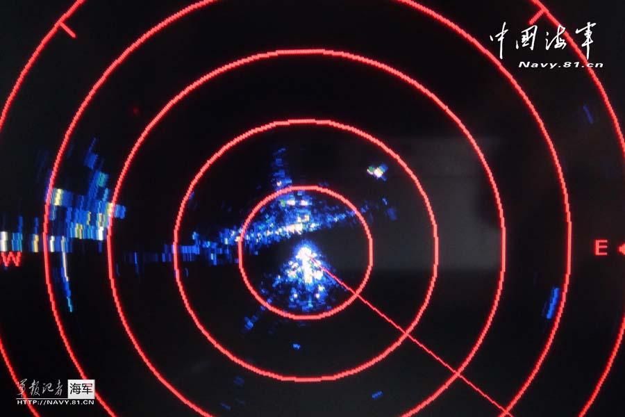 中国海军LR7救援潜艇实艇演练 刷新多项纪录-中新网